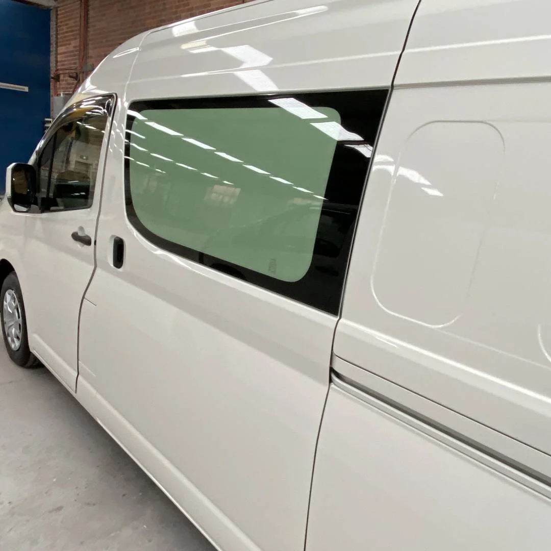 TOYOTA HIACE SLWB WITH 2 SLIDING DOORS - Refrigerated Van For Rent